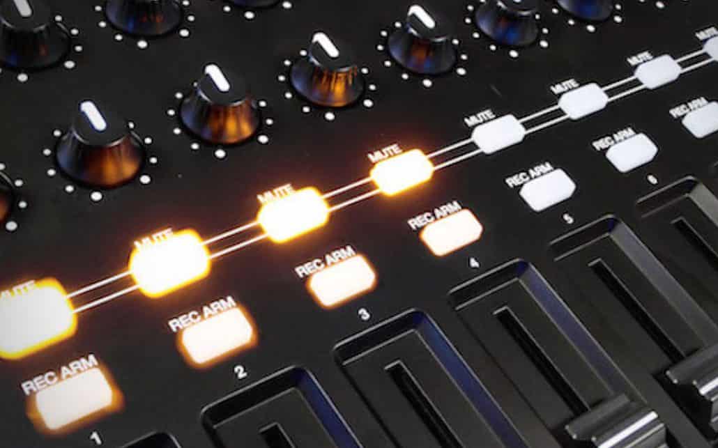 AKAI MIDIMIX XL | Ableton Live Control Surface Script | Isotonik Studios
